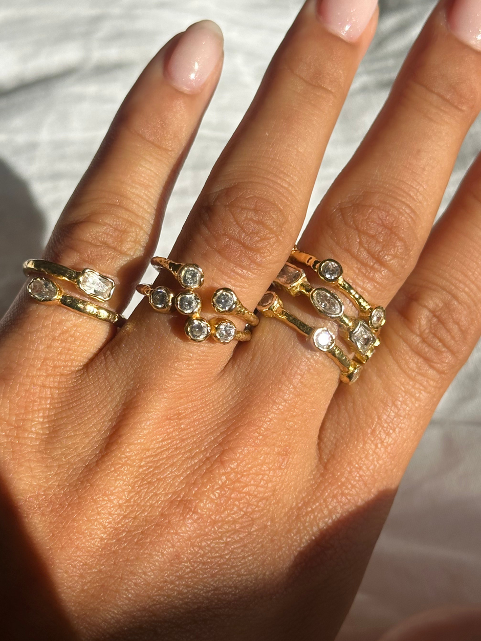 Gold Hoop Earrings – MOLLY OLIVIA